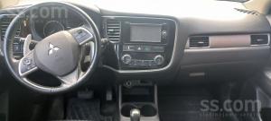 Pelēks Mitsubishi Outlander 2015 Rīga, ar dzinēja tilpumu 2.20 L un nobraukumu 301 tūkst. km par 8300 €, foto 7 vietnē AUTOMOTO.COM.LV