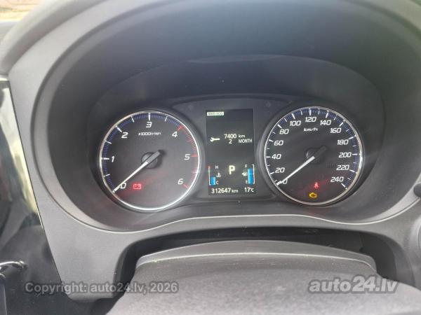 Pelēks Mitsubishi Outlander 2015 Tallina, ar dzinēja tilpumu 2.30 L un nobraukumu 313 tūkst. km par 7250 €, foto 6 vietnē AUTOMOTO.COM.LV