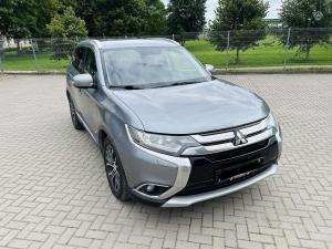 Grey Mitsubishi Outlander 2015 in Radviliskis, with an engine capacity of 2.27 L and mileage of 266 thousand km for 8950 €, photo 9 on AUTOMOTO.COM.LV