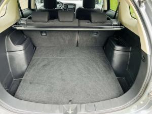 Grey Mitsubishi Outlander 2015 in Radviliskis, with an engine capacity of 2.27 L and mileage of 266 thousand km for 8950 €, photo 22 on AUTOMOTO.COM.LV