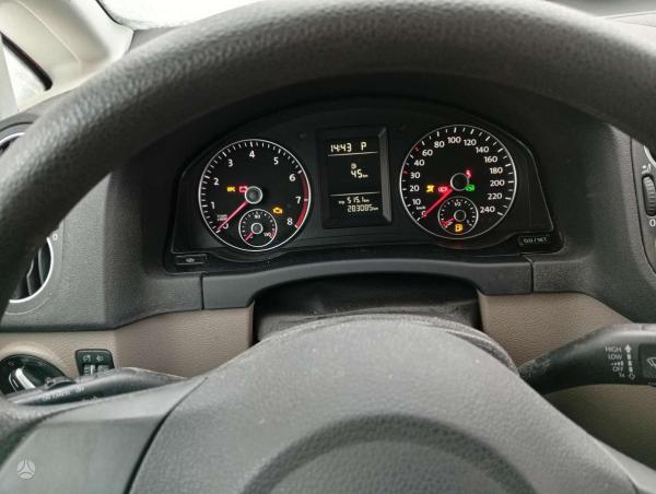 Pelēks Mitsubishi Outlander 2015 Viļņa, ar dzinēja tilpumu 2.40 L un nobraukumu 283 tūkst. km par 6800 €, foto 8 vietnē AUTOMOTO.COM.LV