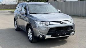Pelēks Mitsubishi Outlander 2015 Telšiai, ar dzinēja tilpumu 2.27 L un nobraukumu 199 tūkst. km par 8300 €, foto  vietnē AUTOMOTO.COM.LV