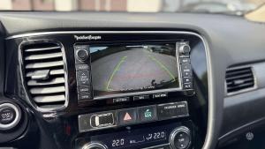 Grey Mitsubishi Outlander 2015 in Telschi, with an engine capacity of 2.27 L and mileage of 199 thousand km for 8300 €, photo 19 on AUTOMOTO.COM.LV
