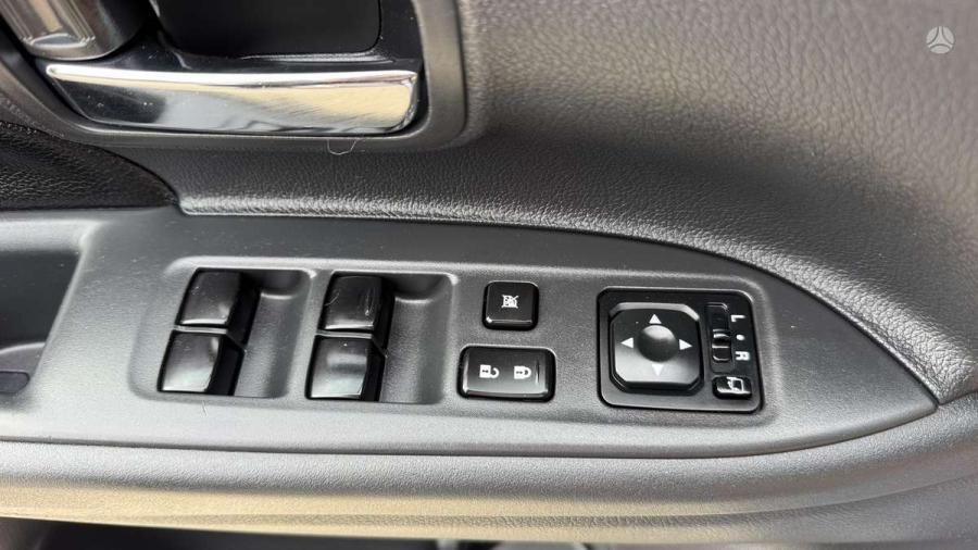 Grey Mitsubishi Outlander 2015 in Telschi, with an engine capacity of 2.27 L and mileage of 199 thousand km for 8300 €, photo 24 on AUTOMOTO.COM.LV