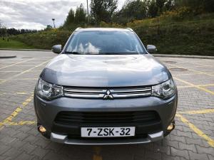 Grey Mitsubishi Outlander 2015 in Vilnius, with an engine capacity of 2.00 L and mileage of 241 thousand km for 8300 €, photo 13 on AUTOMOTO.COM.LV