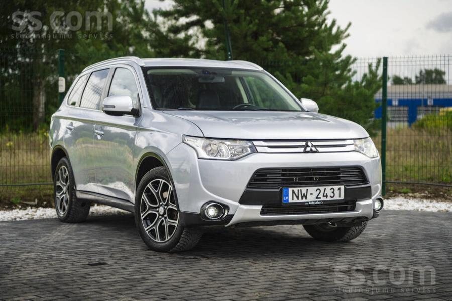 Pelēks Mitsubishi Outlander 2015 Rīga, ar dzinēja tilpumu 2.30 L un nobraukumu 314 tūkst. km par 7490 €, foto 4 vietnē AUTOMOTO.COM.LV