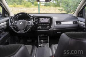 Pelēks Mitsubishi Outlander 2015 Rīga, ar dzinēja tilpumu 2.30 L un nobraukumu 314 tūkst. km par 7490 €, foto 11 vietnē AUTOMOTO.COM.LV
