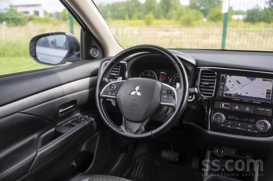 Pelēks Mitsubishi Outlander 2015 Rīga, ar dzinēja tilpumu 2.30 L un nobraukumu 314 tūkst. km par 7490 €, foto 13 vietnē AUTOMOTO.COM.LV