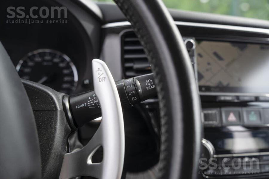 Pelēks Mitsubishi Outlander 2015 Rīga, ar dzinēja tilpumu 2.30 L un nobraukumu 314 tūkst. km par 7490 €, foto 18 vietnē AUTOMOTO.COM.LV