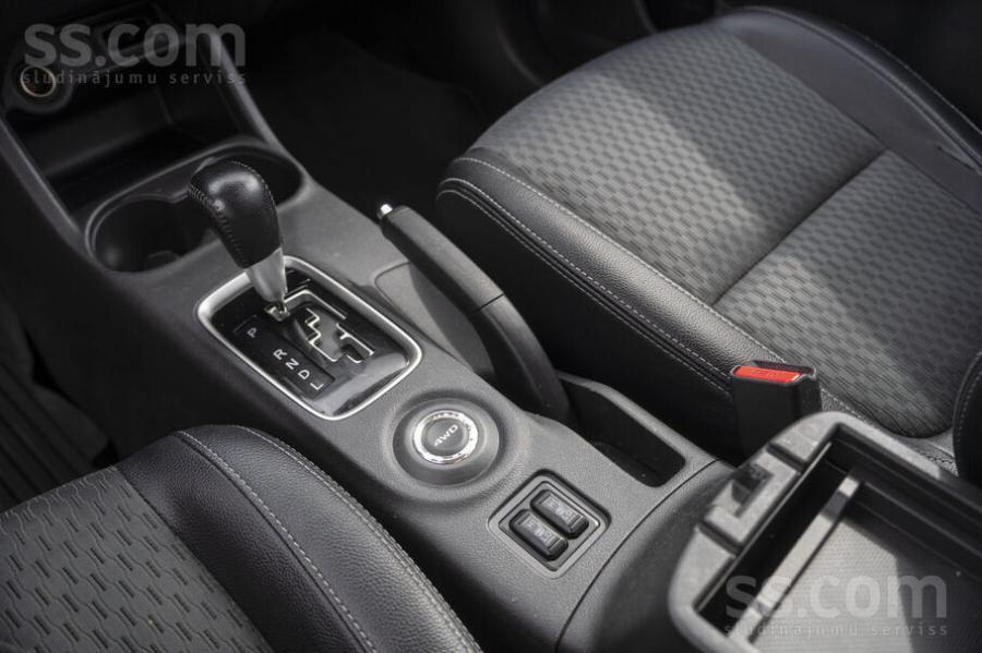 Pelēks Mitsubishi Outlander 2015 Rīga, ar dzinēja tilpumu 2.30 L un nobraukumu 314 tūkst. km par 7490 €, foto 23 vietnē AUTOMOTO.COM.LV