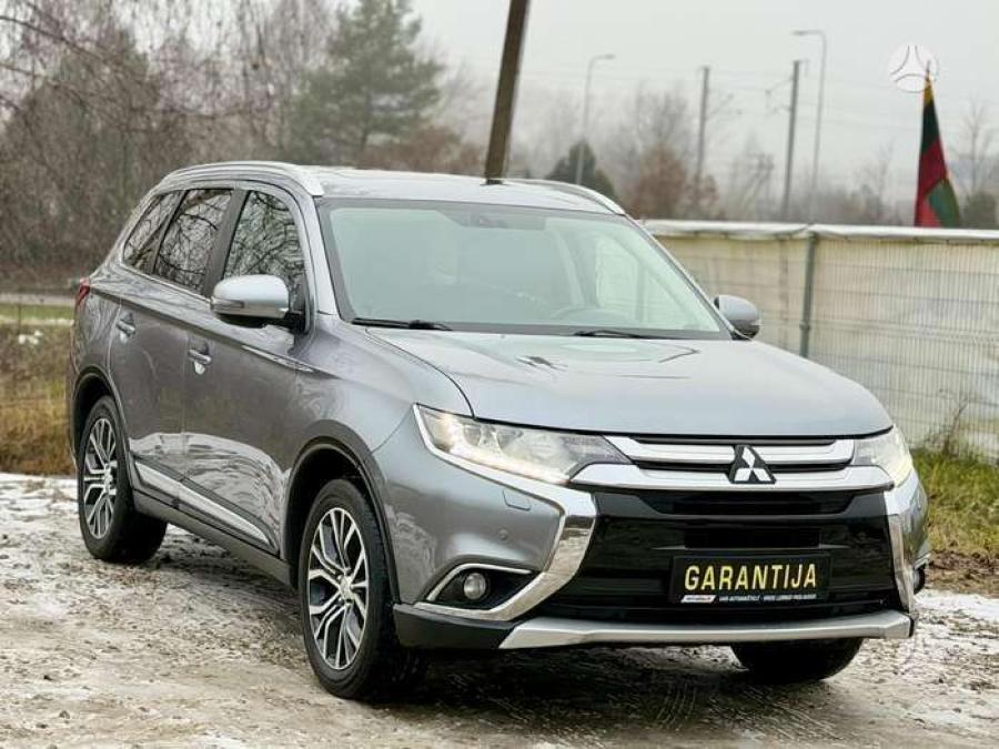 Pelēks Mitsubishi Outlander 2016 Šauļi, ar dzinēja tilpumu 2.27 L un nobraukumu 238 tūkst. km par 12550 €, foto 17 vietnē AUTOMOTO.COM.LV