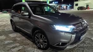 Pelēks Mitsubishi Outlander 2016 Tallina, ar dzinēja tilpumu 2.00 L un nobraukumu 242 tūkst. km par 10999 €, foto  vietnē AUTOMOTO.COM.LV