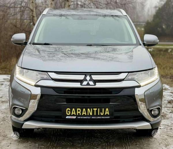 Pelēks Mitsubishi Outlander 2016 Šauļi, ar dzinēja tilpumu 2.27 L un nobraukumu 238 tūkst. km par 12550 €, foto 5 vietnē AUTOMOTO.COM.LV