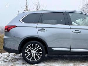 Pelēks Mitsubishi Outlander 2016 Šauļi, ar dzinēja tilpumu 2.27 L un nobraukumu 238 tūkst. km par 12550 €, foto 9 vietnē AUTOMOTO.COM.LV