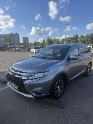Grey Mitsubishi Outlander 2016 in Vilnius, with an engine capacity of 2.00 L and mileage of 104 thousand km for 16490 €, photo 3 on AUTOMOTO.COM.LV