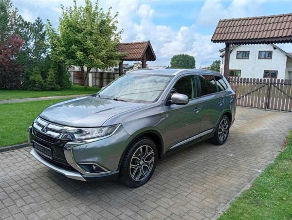 Pelēks Mitsubishi Outlander 2016 Šauļi, ar dzinēja tilpumu 2.20 L un nobraukumu 174 tūkst. km par 11600 €, foto 3 vietnē AUTOMOTO.COM.LV