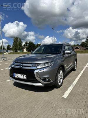 Grey Mitsubishi Outlander 2016 in Rezekne, with an engine capacity of 2.30 L and mileage of 176 thousand km for 12000 €, photo  on AUTOMOTO.COM.LV