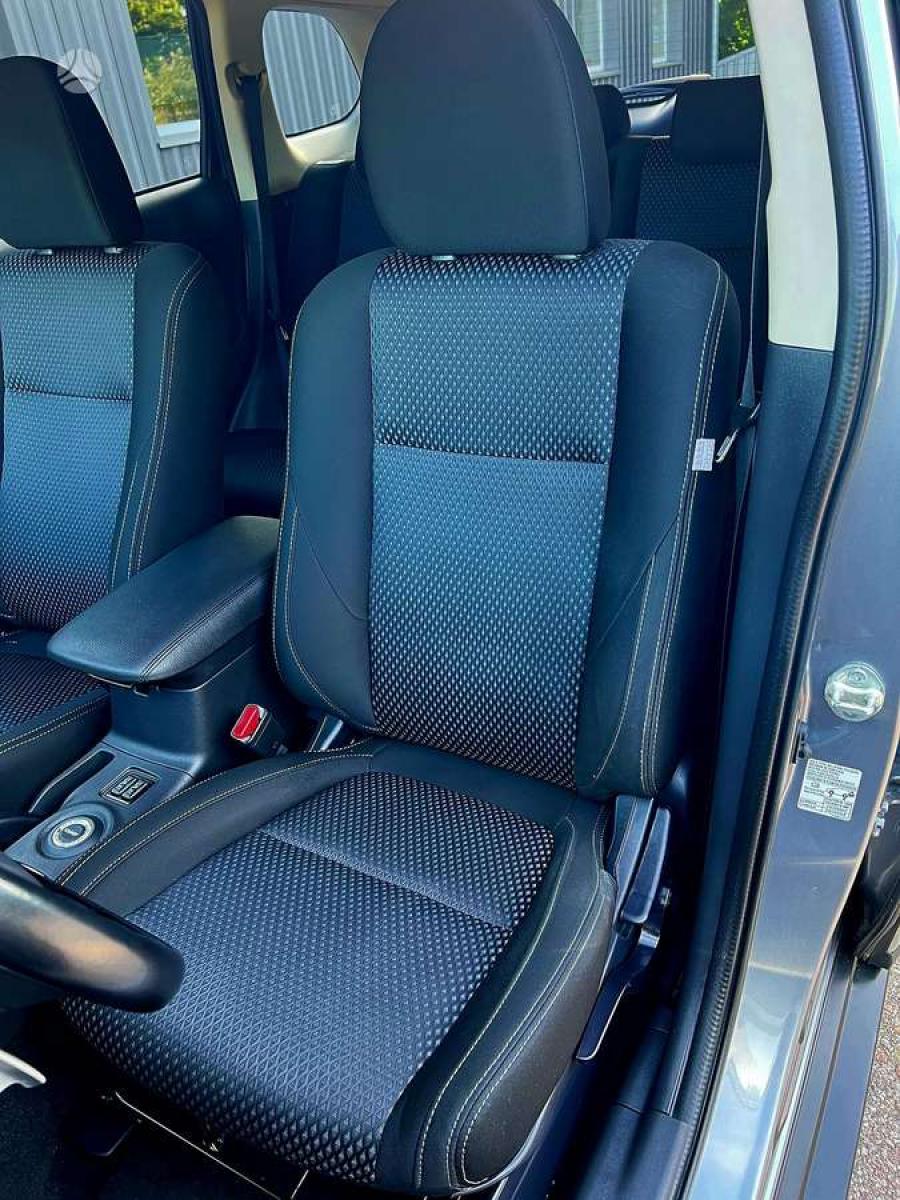 Grey Mitsubishi Outlander 2016 in Utena, with an engine capacity of 2.27 L and mileage of 141 thousand km for 13150 €, photo 34 on AUTOMOTO.COM.LV