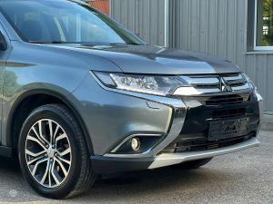 Grey Mitsubishi Outlander 2016 in Utena, with an engine capacity of 2.27 L and mileage of 141 thousand km for 13150 €, photo 36 on AUTOMOTO.COM.LV