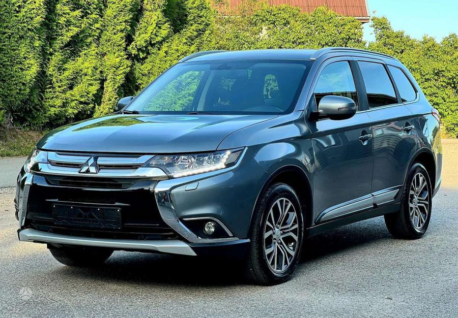Grey Mitsubishi Outlander 2016 in Utena, with an engine capacity of 2.27 L and mileage of 141 thousand km for 13150 €, photo 38 on AUTOMOTO.COM.LV