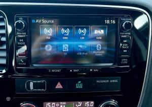 Grey Mitsubishi Outlander 2016 in Utena, with an engine capacity of 2.27 L and mileage of 141 thousand km for 13150 €, photo 39 on AUTOMOTO.COM.LV