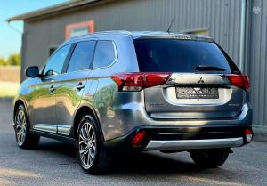 Grey Mitsubishi Outlander 2016 in Utena, with an engine capacity of 2.27 L and mileage of 141 thousand km for 13150 €, photo 50 on AUTOMOTO.COM.LV