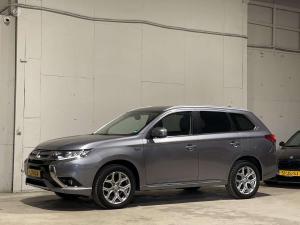 Grey Mitsubishi Outlander 2016 in Klaipeda, with an engine capacity of 2.00 L and mileage of 182 thousand km for 13999 €, photo 16 on AUTOMOTO.COM.LV
