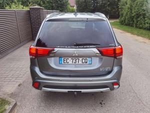Grey Mitsubishi Outlander 2016 in Kaunas, with an engine capacity of 2.00 L and mileage of 173 thousand km for 7900 €, photo 10 on AUTOMOTO.COM.LV
