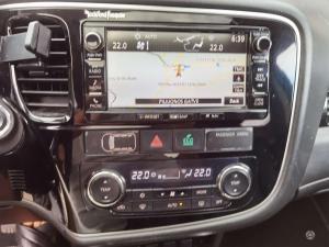 Grey Mitsubishi Outlander 2016 in Kaunas, with an engine capacity of 2.00 L and mileage of 173 thousand km for 7900 €, photo 30 on AUTOMOTO.COM.LV