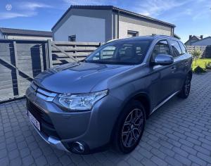 Grey Mitsubishi Outlander 2016 in Klaipeda, with an engine capacity of 2.20 L and mileage of 255 thousand km for 6750 €, photo 3 on AUTOMOTO.COM.LV