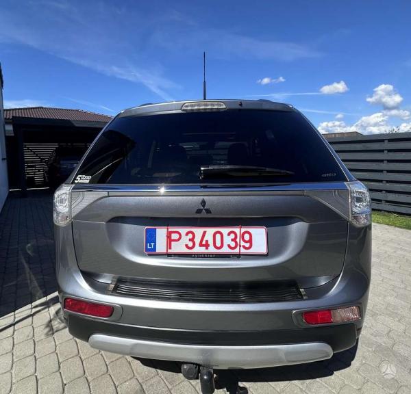 Grey Mitsubishi Outlander 2016 in Klaipeda, with an engine capacity of 2.20 L and mileage of 255 thousand km for 6750 €, photo 7 on AUTOMOTO.COM.LV