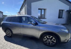 Grey Mitsubishi Outlander 2016 in Klaipeda, with an engine capacity of 2.20 L and mileage of 255 thousand km for 6750 €, photo 10 on AUTOMOTO.COM.LV