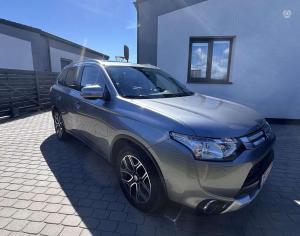 Grey Mitsubishi Outlander 2016 in Klaipeda, with an engine capacity of 2.20 L and mileage of 255 thousand km for 6750 €, photo 11 on AUTOMOTO.COM.LV