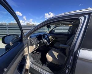 Grey Mitsubishi Outlander 2016 in Klaipeda, with an engine capacity of 2.20 L and mileage of 255 thousand km for 6750 €, photo 13 on AUTOMOTO.COM.LV
