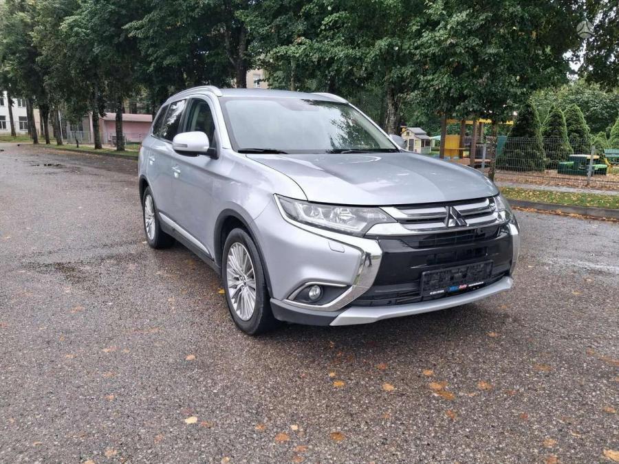 Серый Мицубиси Аутлендер 2016 в Расейняй, объемом двигателя 2.27 л и пробегом 244 тыс. км за 9200 €, фото 12 на AUTOMOTO.COM.LV