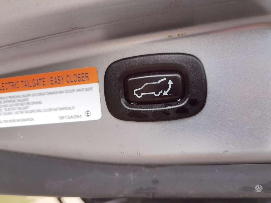 Pelēks Mitsubishi Outlander 2016 Kauņa, ar dzinēja tilpumu 2.00 L un nobraukumu 173 tūkst. km par 7700 €, foto 22 vietnē AUTOMOTO.COM.LV