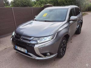 Pelēks Mitsubishi Outlander 2016 Kauņa, ar dzinēja tilpumu 2.00 L un nobraukumu 173 tūkst. km par 7700 €, foto 36 vietnē AUTOMOTO.COM.LV