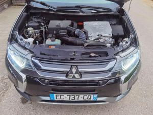 Pelēks Mitsubishi Outlander 2016 Kauņa, ar dzinēja tilpumu 2.00 L un nobraukumu 173 tūkst. km par 7700 €, foto 37 vietnē AUTOMOTO.COM.LV