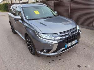 Pelēks Mitsubishi Outlander 2016 Kauņa, ar dzinēja tilpumu 2.00 L un nobraukumu 173 tūkst. km par 7700 €, foto 41 vietnē AUTOMOTO.COM.LV