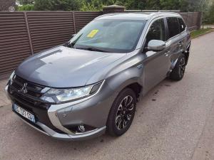 Pelēks Mitsubishi Outlander 2016 Kauņa, ar dzinēja tilpumu 2.00 L un nobraukumu 173 tūkst. km par 7700 €, foto 43 vietnē AUTOMOTO.COM.LV
