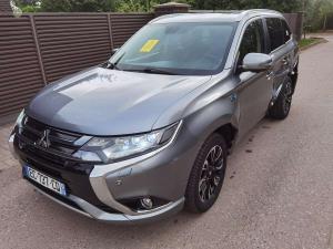 Pelēks Mitsubishi Outlander 2016 Kauņa, ar dzinēja tilpumu 2.00 L un nobraukumu 173 tūkst. km par 7700 €, foto 49 vietnē AUTOMOTO.COM.LV