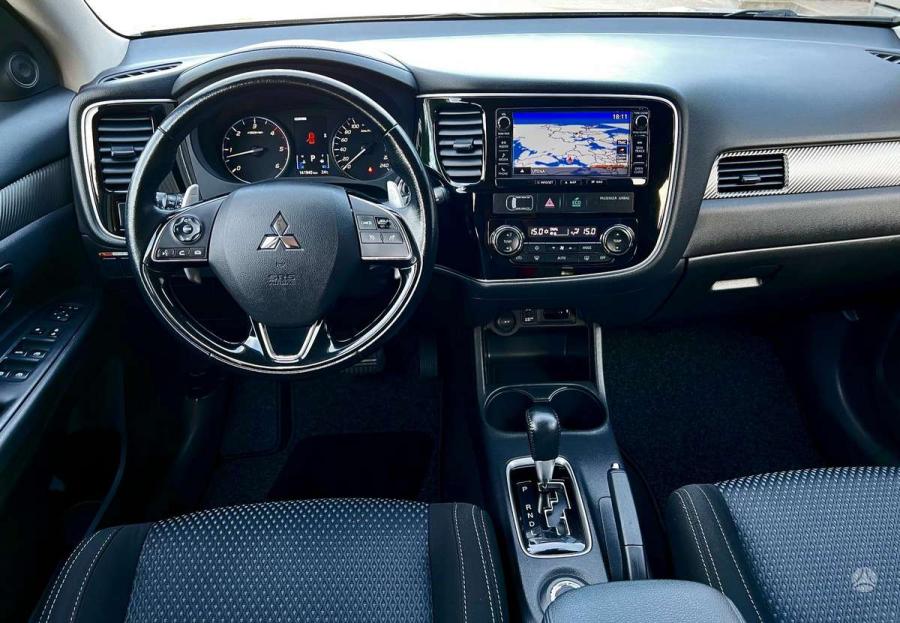 Pelēks Mitsubishi Outlander 2016 Utena, ar dzinēja tilpumu 2.27 L un nobraukumu 140 tūkst. km par 13100 €, foto 20 vietnē AUTOMOTO.COM.LV