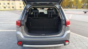 Pelēks Mitsubishi Outlander 2016 Valmiera, ar dzinēja tilpumu 2.00 L un nobraukumu 240 tūkst. km par 11500 €, foto 16 vietnē AUTOMOTO.COM.LV