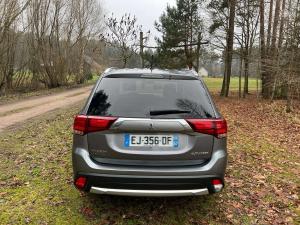 Pelēks Mitsubishi Outlander 2017 Tauragė, ar dzinēja tilpumu 2.27 L un nobraukumu 149 tūkst. km par 9800 €, foto 4 vietnē AUTOMOTO.COM.LV