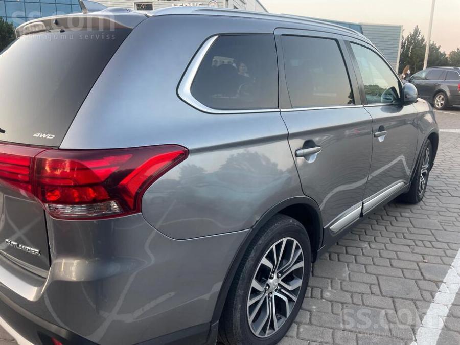 Pelēks Mitsubishi Outlander 2017 Tukums, ar dzinēja tilpumu 2.30 L un nobraukumu 260 tūkst. km par 8500 €, foto 3 vietnē AUTOMOTO.COM.LV