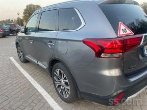 Pelēks Mitsubishi Outlander 2017 Tukums, ar dzinēja tilpumu 2.30 L un nobraukumu 260 tūkst. km par 8500 €, foto 6 vietnē AUTOMOTO.COM.LV