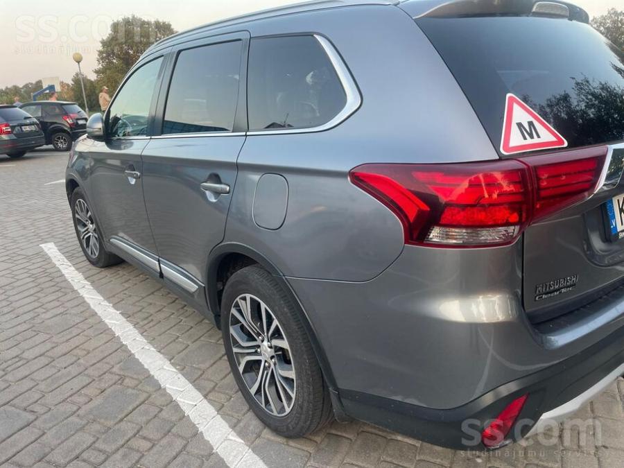 Pelēks Mitsubishi Outlander 2017 Tukums, ar dzinēja tilpumu 2.30 L un nobraukumu 260 tūkst. km par 8500 €, foto 6 vietnē AUTOMOTO.COM.LV