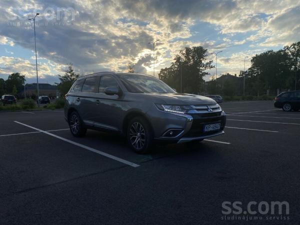 Pelēks Mitsubishi Outlander 2017 Jelgava, ar dzinēja tilpumu 2.20 L un nobraukumu 196 tūkst. km par 7970 €, foto 1 vietnē AUTOMOTO.COM.LV