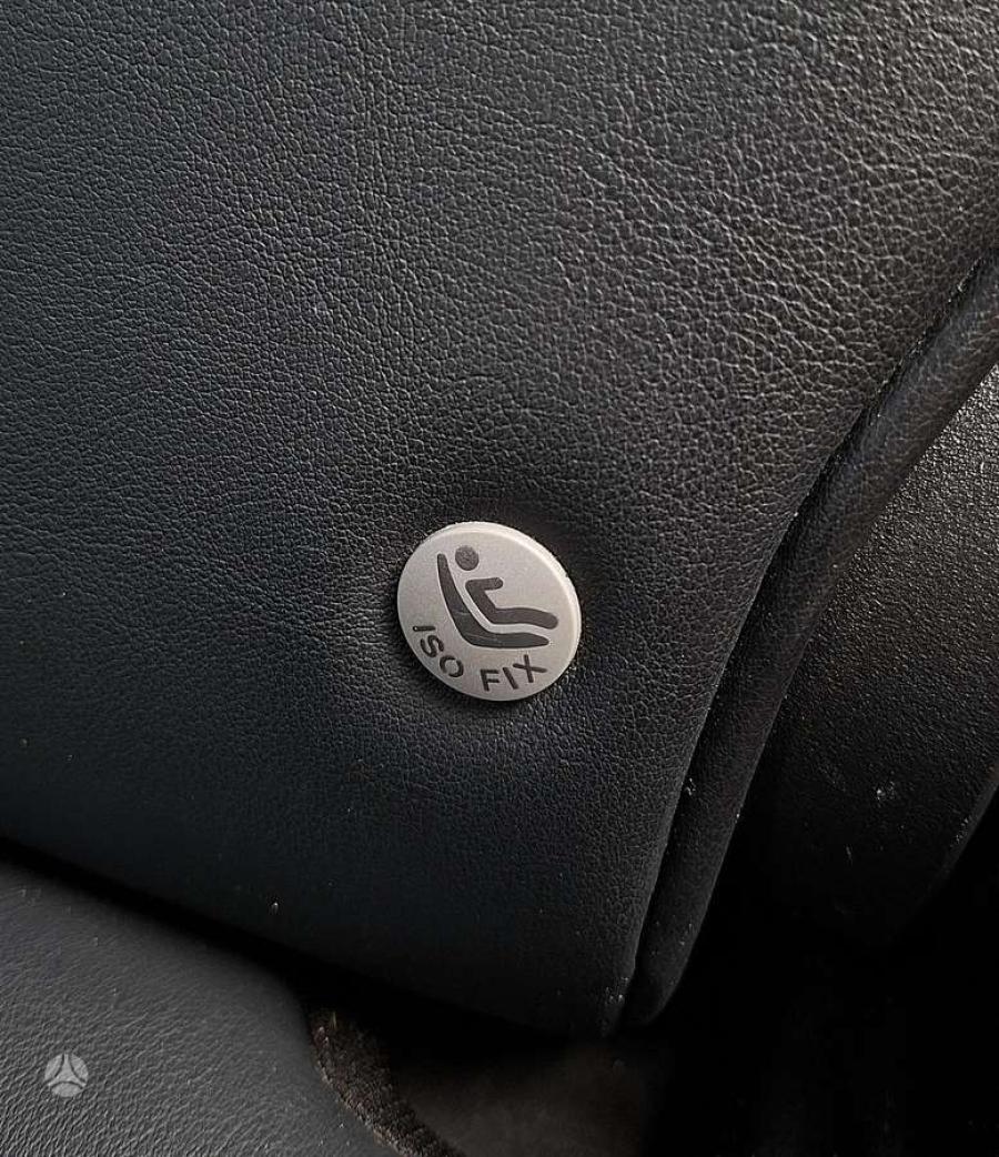 Grey Mitsubishi Outlander 2017 in Kretinga, with an engine capacity of 2.00 L and mileage of 167 thousand km for 13399 €, photo 41 on AUTOMOTO.COM.LV