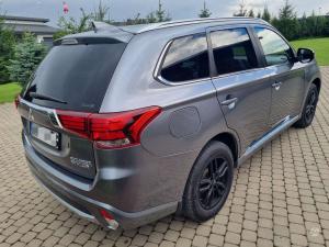 Grey Mitsubishi Outlander 2017 in Alytus, with an engine capacity of 2.00 L and mileage of 126 thousand km for 13500 €, photo 6 on AUTOMOTO.COM.LV